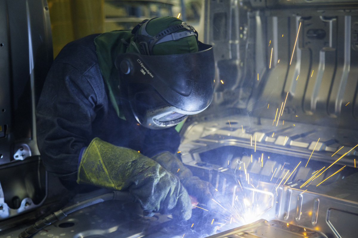General Motors anuncia el cierre de la planta GM OBB del Ecuador ...